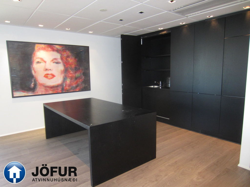 Laugavegur 77, 101 Reykjavík | Fasteignavefurinn Fastinn